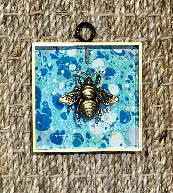 Museum Bees Page 4 - Hunt and Bloom