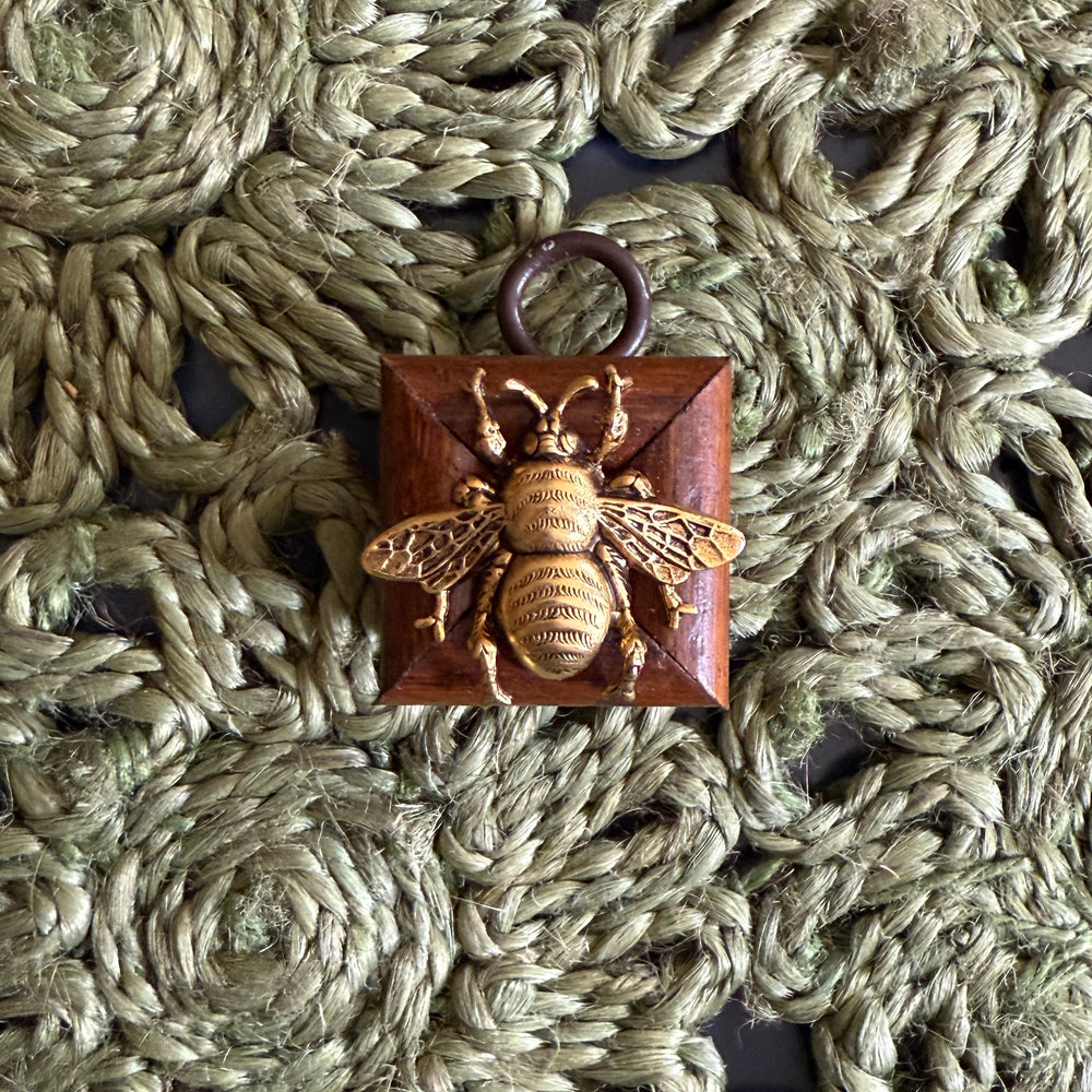 Museum Bees - Hunt and Bloom